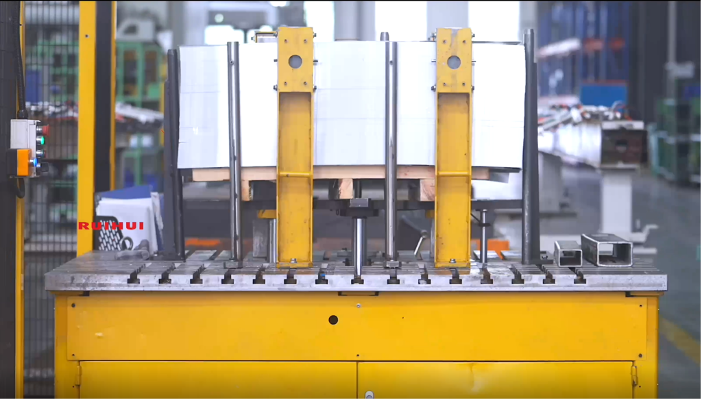 Introduction to the Structure of Dual-Station Destacking System and 3 ...